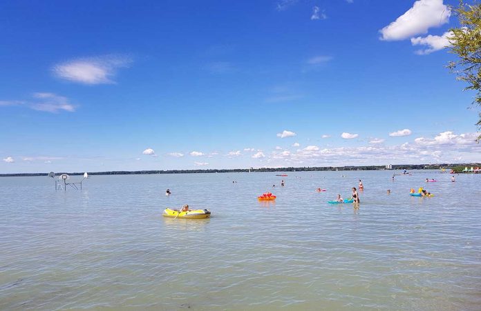 Balaton Ausflug ins Strandbad Gyenesdiás am Plattensee | Vickyliebtdich